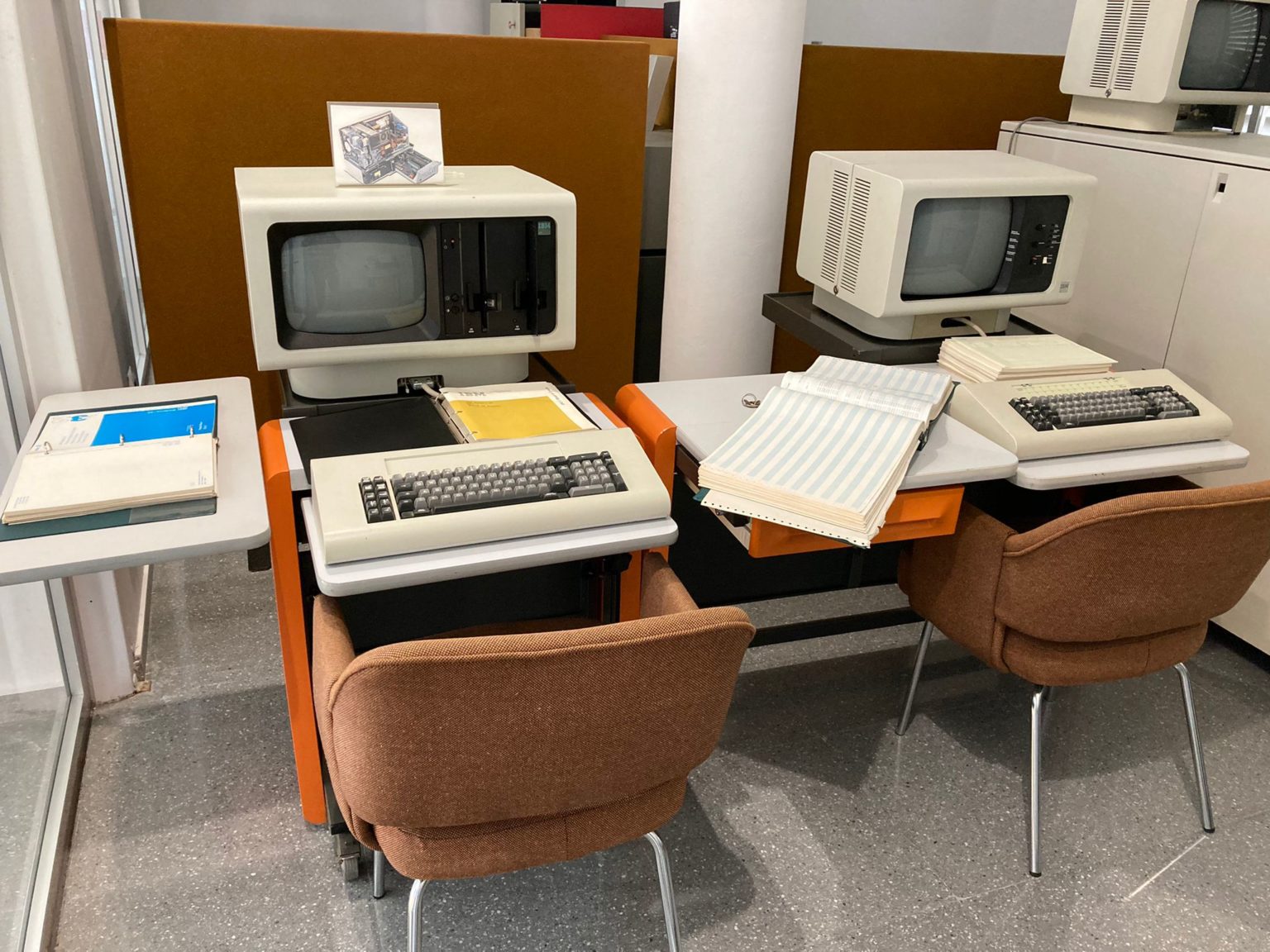 Minicomputadores - Web del Museo de Informática 2.0